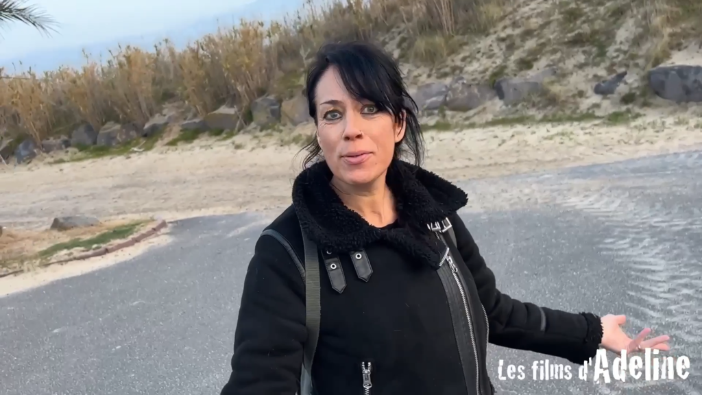 Pipe surprise à la plage (10170) – Les vidéos d'Adeline